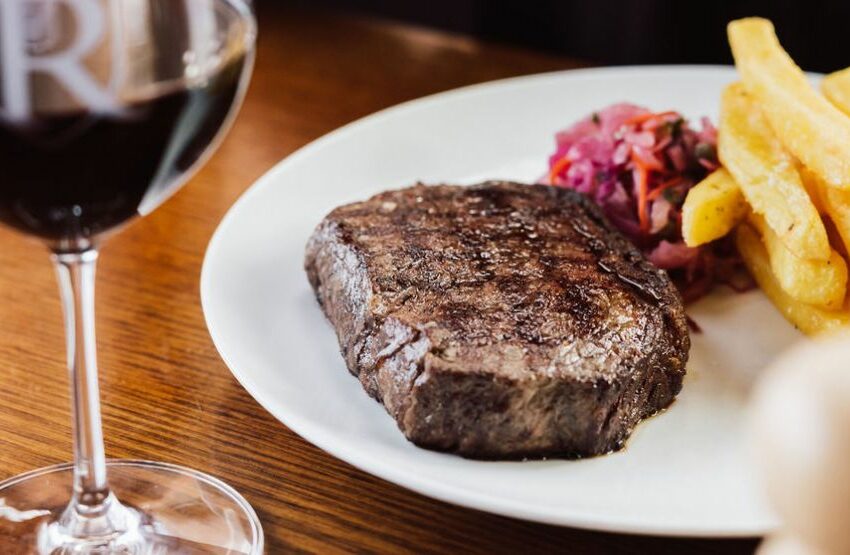 Wine and Dine in Brisbane | Regatta Hotel